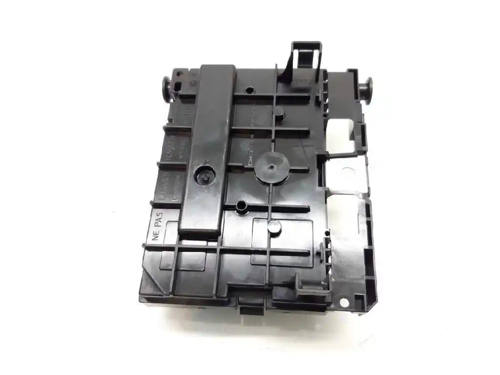 Boite a relais fusib peugeot 207 x-line 6500fh 9661086980 1964002