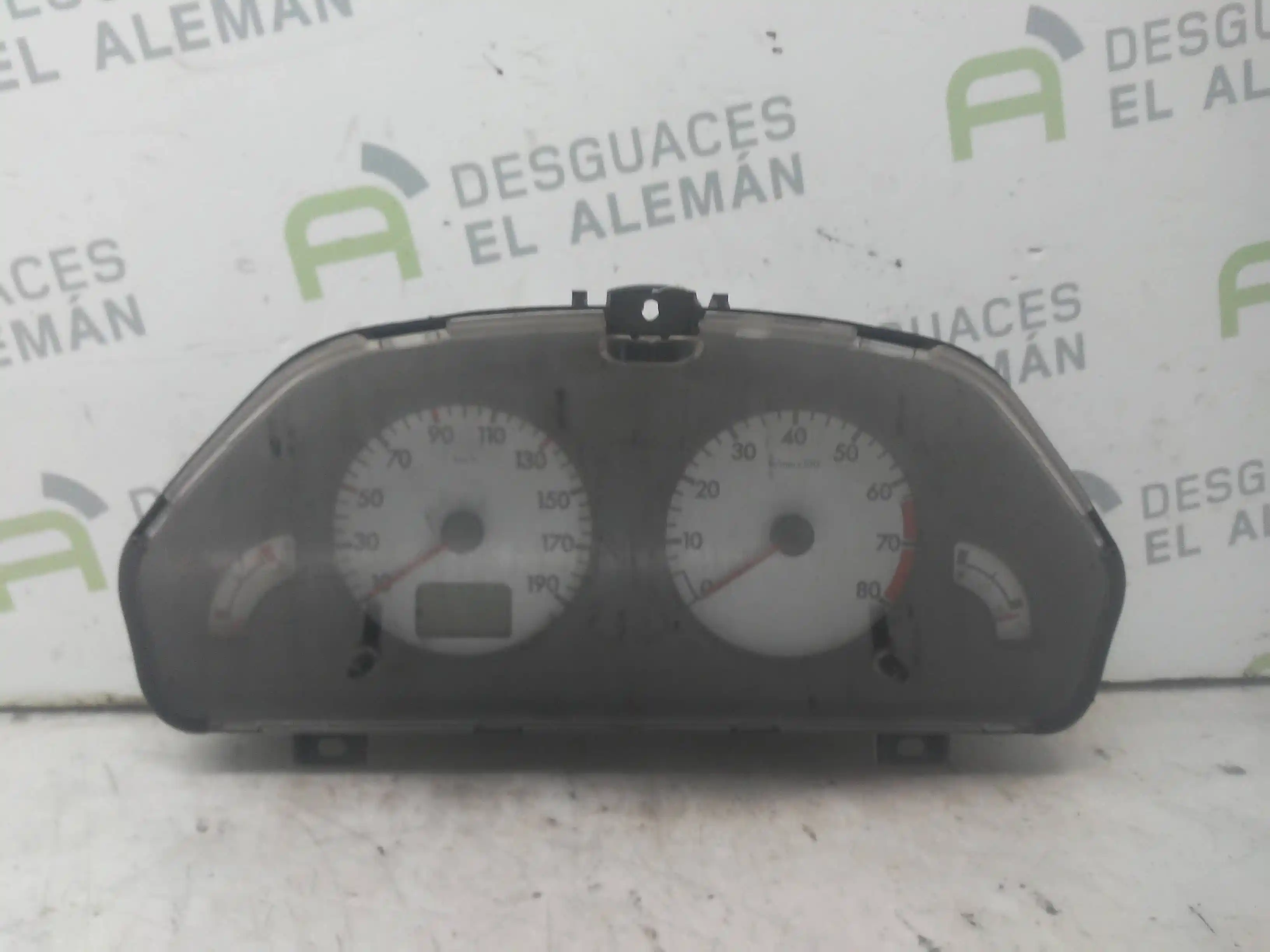 Compteur de vitesse citroen saxo 1.6 6104e6 1994353