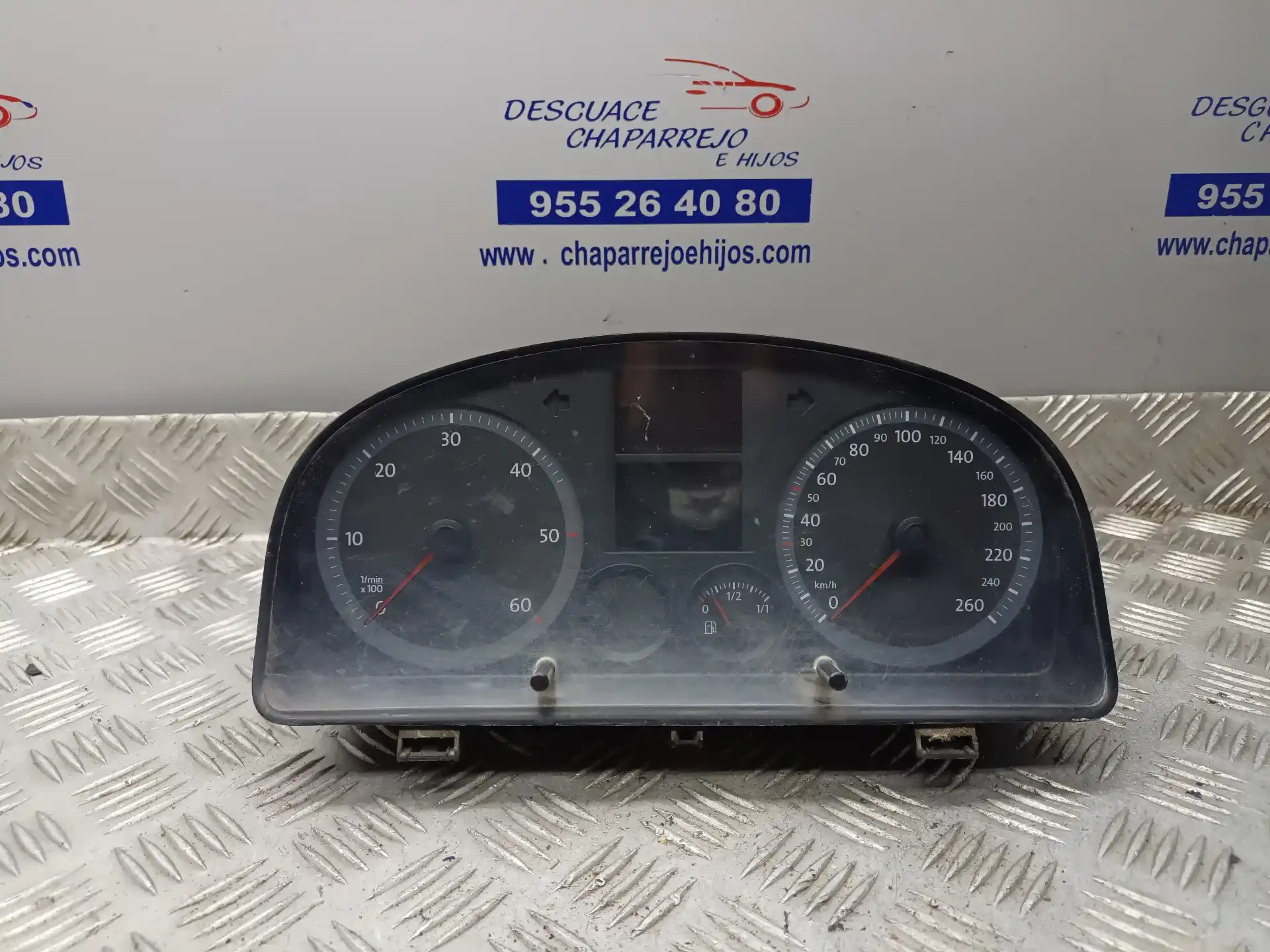 Compteur de vitesse volkswagen caddy ka kb 2k furg. 2k0920841a 1184974