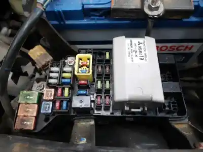 Caja reles fusible mitsubishi montero v80 v90 3.2 di-d cat 8638a019 ...
