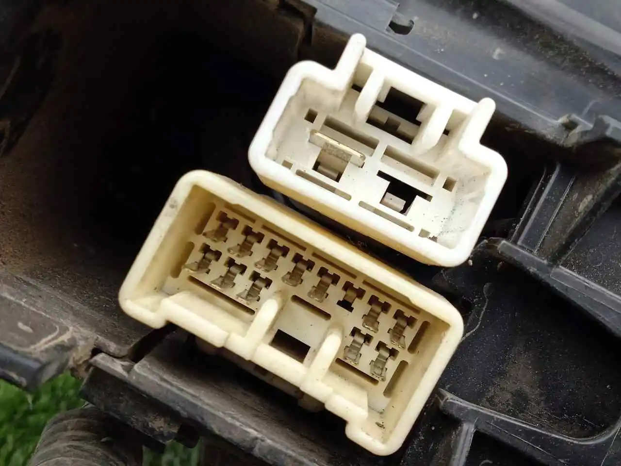 Relais- sicherungska toyota hilux kun 2.5 turbodiesel 577794