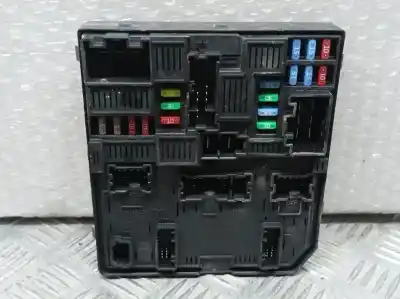 Boîtes à fusibles renault megane iv berlina 5p 1.2 tce energy ...