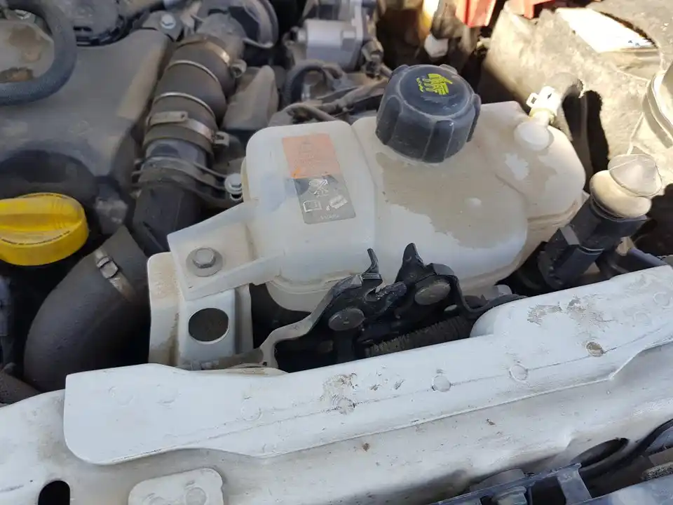 Coolant expansion tank nissan qashqai 1.5 dci 4707770