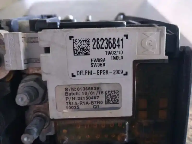 Fuse box unit peugeot 3008 confort 28236841 900246